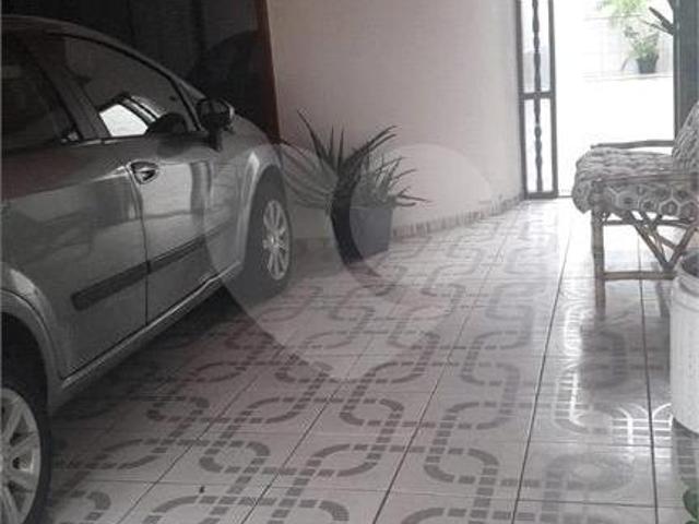 Sobrado à venda com 3 suítes em Itaim Paulista, São Paulo