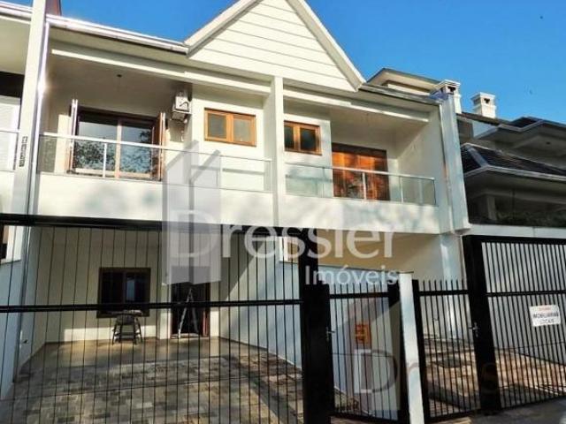Sobrado 3 dormitórios Lajeado RS | living 2 ambientes