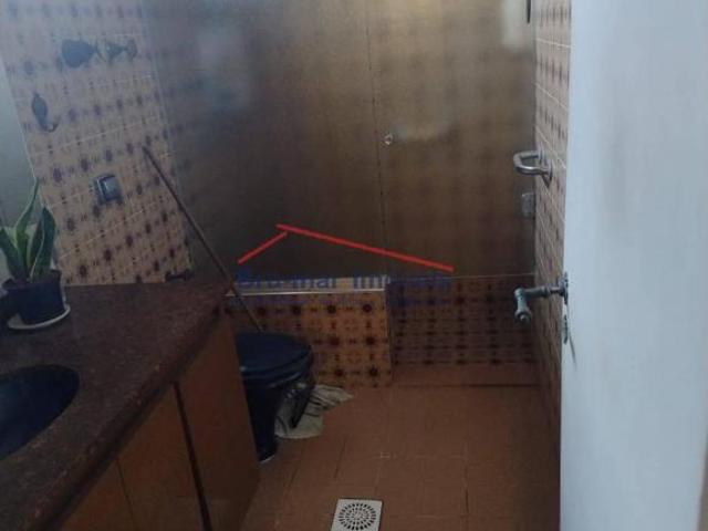 Sobrado 3 dormitórios, Marapé, 2 vagas, edícula, 157m², 2 banheiros, jardim