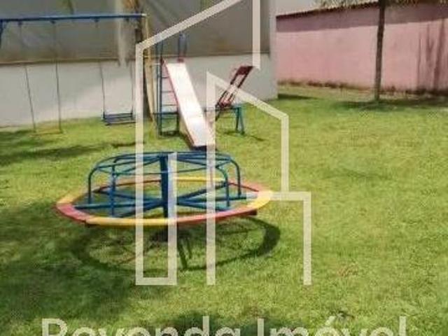 Sobrado 3 dormitórios no Jardim Britânia