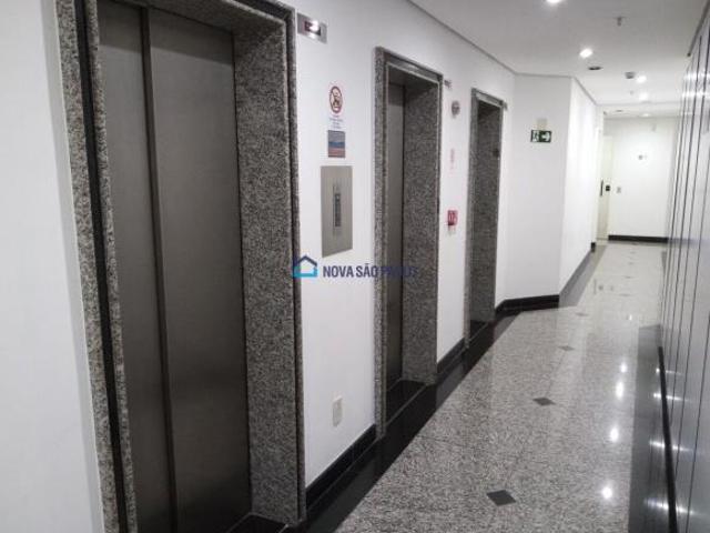 Sobrado 3 dormitórios sala cozinha 2 banheiros área de serviço 3 vagas de garagem