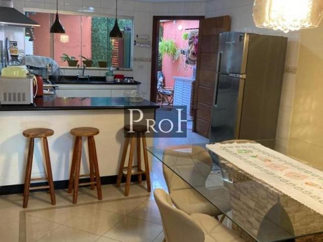 Sobrado 3 dormitórios sendo 3 suítes – R$ 870.000,00