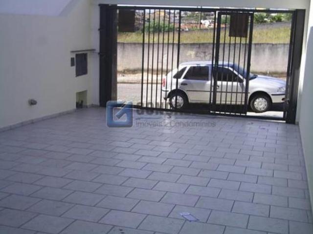 Sobrado 3 dormitórios sendo 1 suite, 170 mts² no Bairro Jardim Milena em Santo André
