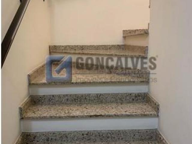 Sobrado 3 dormitórios sendo 1 suite, 171 mts² na Vila Scarpelli em Santo André
