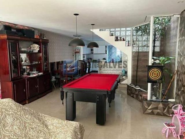 Sobrado 3 dormitórios sendo 1 suite, 186 mts² na Vila Guiomar em Santo André