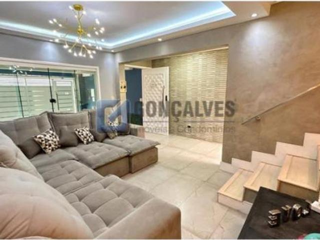 Sobrado 3 dormitórios sendo 1 suite, 250 mts² na Vila Aquilino em Santo André
