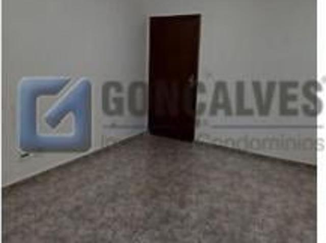 Sobrado 3 dormitórios sendo 1 suite, 252 mts² no Jardim Las Vegas em Santo André