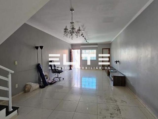 Sobrado 3 dormitorios sendo uma suite.Jardim Stella Santo André