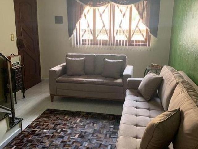 Sobrado 3 dormitórios suíte closet 4 vagas 195 m² no Parque Continental II