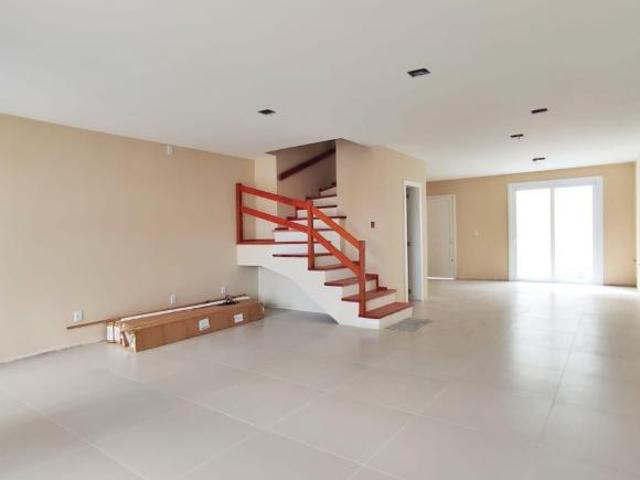 Sobrado 3 dormitórios suíte à venda no Vila Ipiranga – Porto Alegre – R$ 720.000