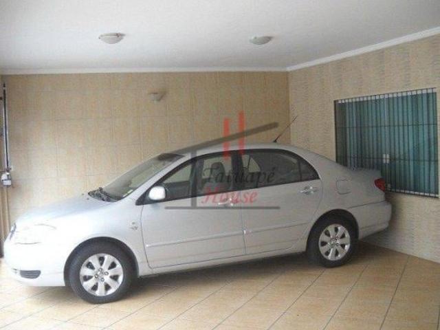 Sobrado 3 Dormitórios Venda/Locação com Piscina
