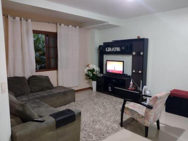 Sobrado 3 Dormitórios/Quarto Sendo uma Suíte Zona Sul Porto Alegre