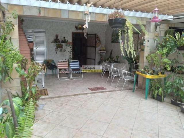 Sobrado 3 dorms, 2 vagas, Cascatinha, SV