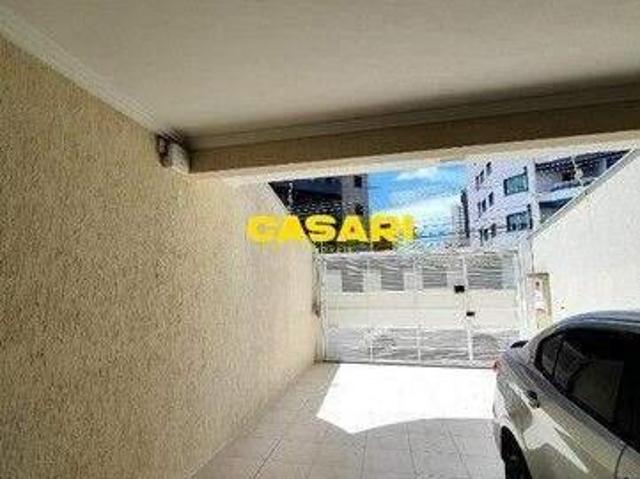 Sobrado 3 Suítes à Venda no Centro de São Bernardo do Campo – 222m² com Varanda e Churrasqueira