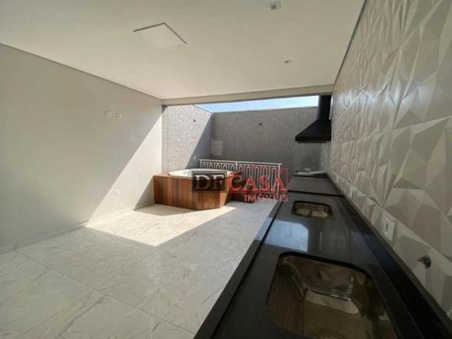 SOBRADO 3 SUÍTES / ÁREA GOURMET / JACUZZI