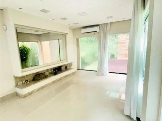 SOBRADO 3 SUITES CASA VERDE
