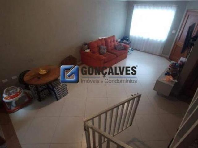 Sobrado 3 suítes com 5 vagas em Rudge Ramos – Financia