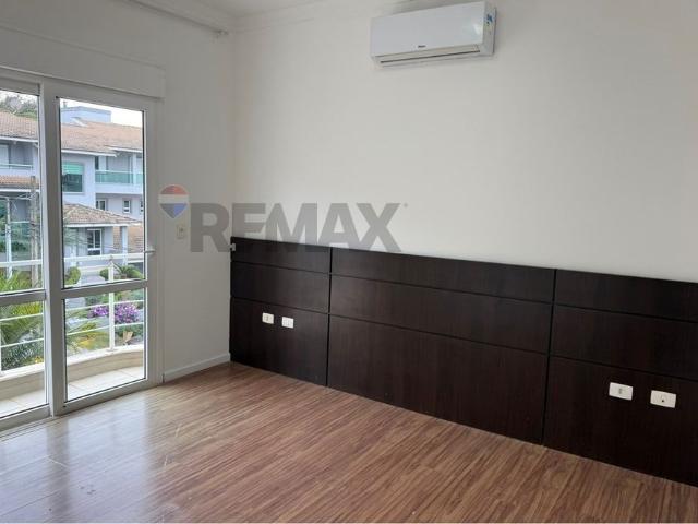 Sobrado 3 suítes para locação, 250,85m² por R$ 8.000 Condomínio Água Verde Atibaia/SP