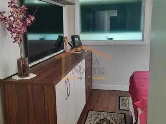 Sobrado 3 suítes, varanda, churrasqueira, 3 vagas de garagem. 200m² Água Fria