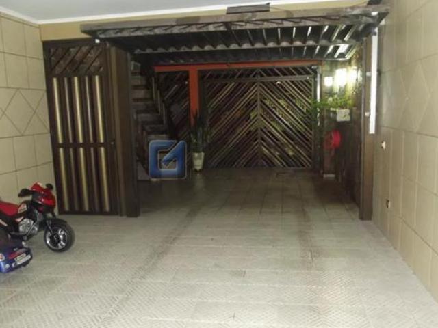 Sobrado 3 suites, 300 mts² no Bairro Parque Novo Oratório em Santo André