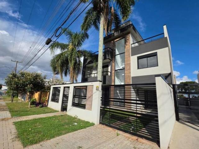 Sobrado 3 Suítes 3 Banheiros à venda, 160 m² por R$ 1.120.000 Uberaba Curitiba/PR