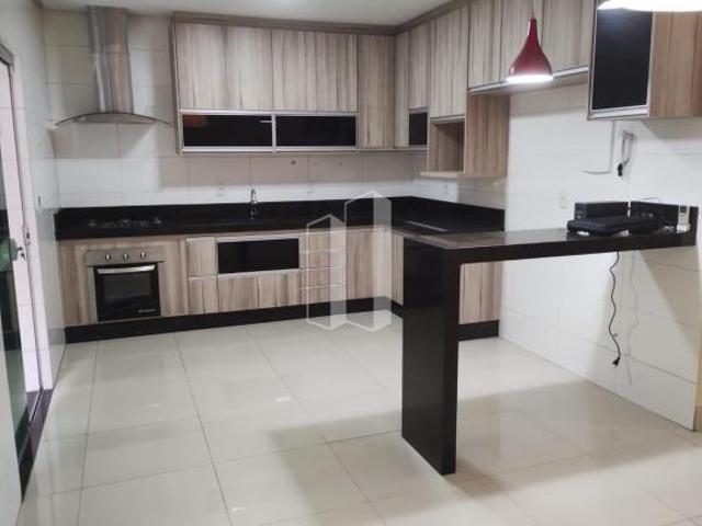 Sobrado 3 Suítes, 3 Vagas e com 170M² Parque Amazônia
