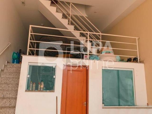 Sobrado 3 suítes 5 vagas 275m² a venda na Irmãos Arnoni