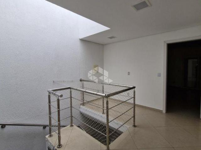 Sobrado 3 Quartos, 4 Banheiros e 2 vagas Vila Ipiranga