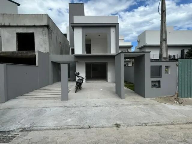 Casa Individual Próxima à Praia do Campeche 3 Quartos uma Suíte