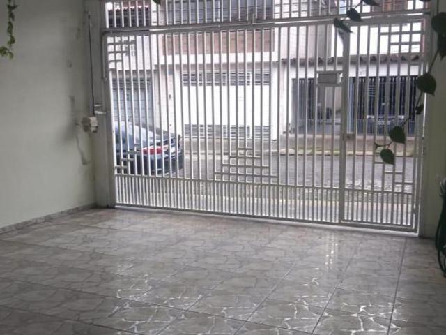 SOBRADO 3 QUARTOS 1 SUÍTE COM CLOSET 2 VAGAS E CHURRASQUEIRA