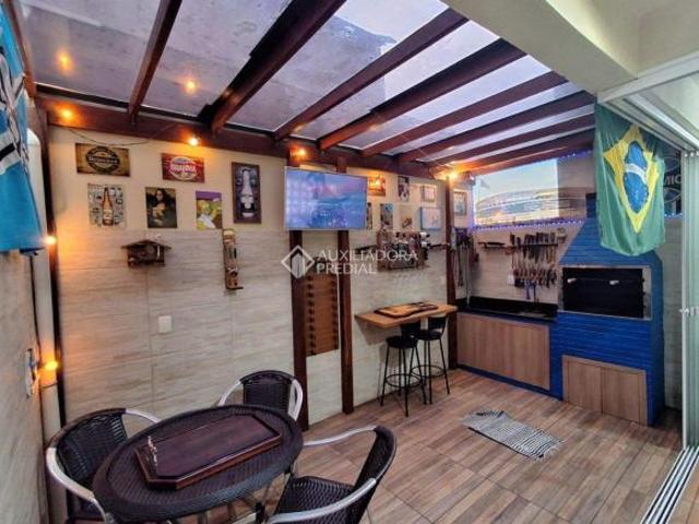 Sobrado 3 quartos 1 suíte, 2 vagas e espaço gourmet à venda no bairro Igara em Canoas