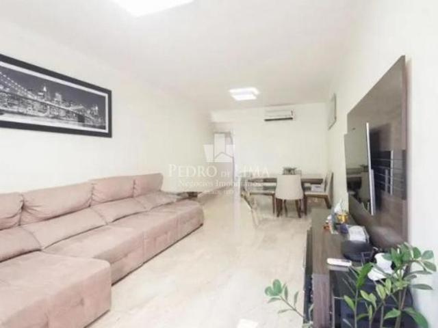 Sobrado 3 quartos, 220m², 4 vagas no Tatuapé