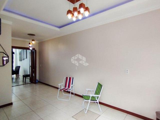 Sobrado 3 quartos, 2 banheiros, Piscina em Sapucaia do Sul