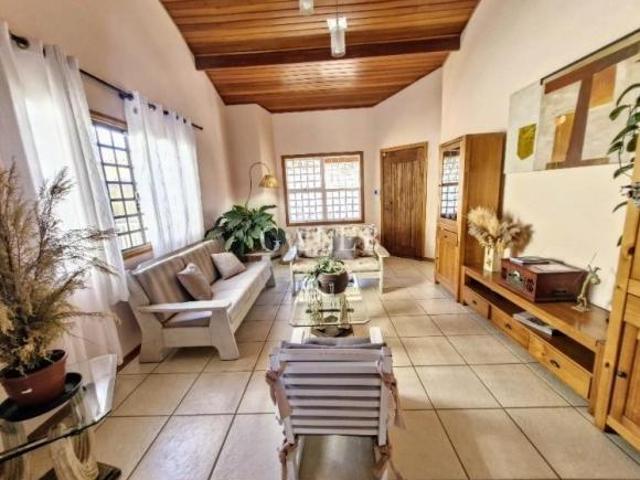 SOBRADO 3 QUARTOS 3 SALAS AMPLO COM VISTA PANORÂMICA E PISCINA