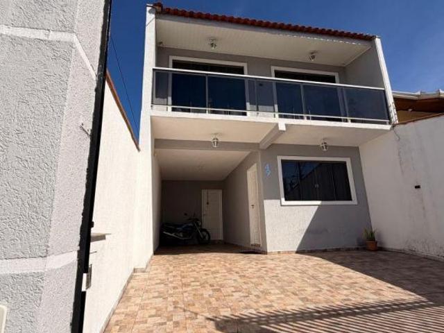Sobrado 3 quartos, 3 vagas, edícula com churrasqueira e espaço gourmet no Alto Tarumã Pinhais