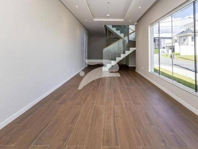 Sobrado 3 Quartos Tangua 376m²