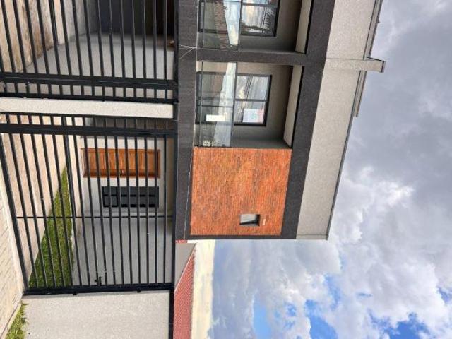 Sobrado 3 Quartos Xaxim 101,00m²