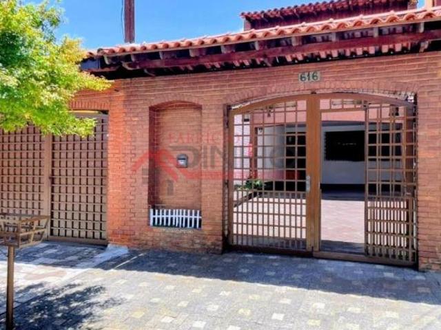 Sobrado 3 Quartos à venda no Conjunto Residencial Iraí em Suzano/SP