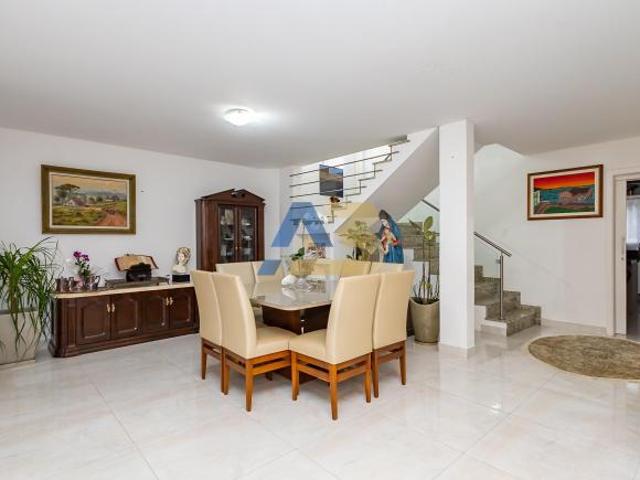 Sobrado 3 quartos à venda, 321m² por R$1.589.000 Santa Felicidade, Curitiba