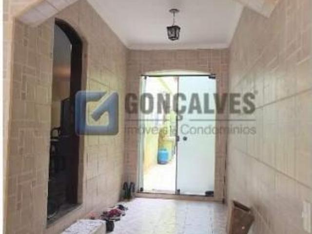 Sobrado 3 Quartos com Suíte e 2 Vagas — Jardim Lavínia, SB Campo