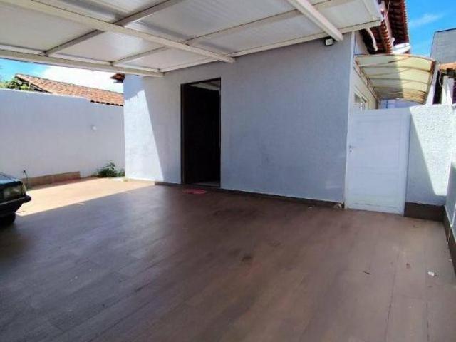 Sobrado 3 Quartos com Piscina Aquecida no Residencial Monte Carlo – Região Moinho dos Ventos