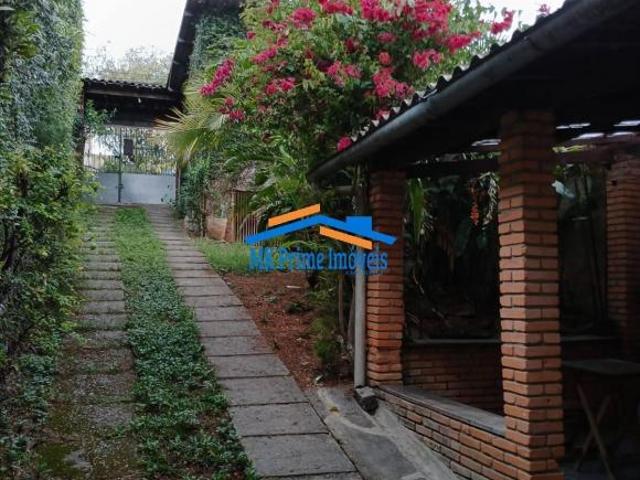 Sobrado 3 Quartos Sendo 1 Suíte com Closet Jardim das Flores