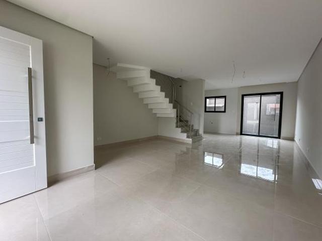 SOBRADO 3 QUARTOS SENDO UMA SUÍTE BAIRRO ALTO