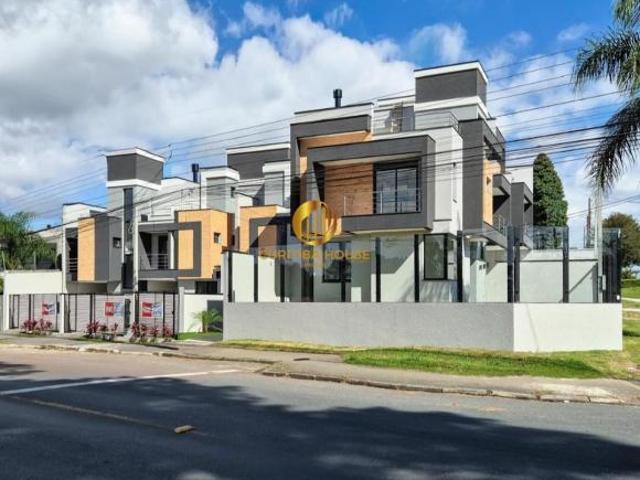 Sobrado 3 quartos suíte no Xaxim Curitiba