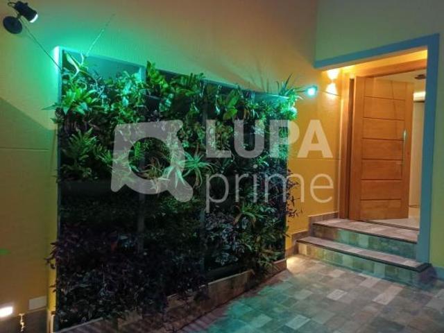 SOBRADO 3 QUARTOS/SUÍTES, CHURRASQUEIRA,5 VAGAS A VENDA JD SÃO PAULO
