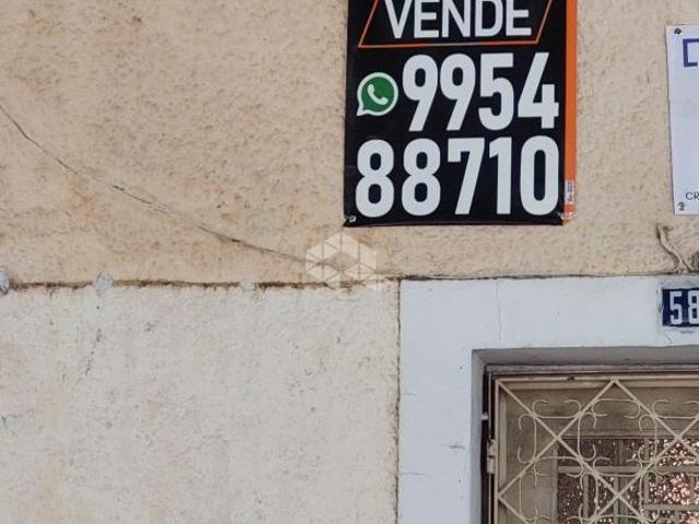 Sobrado 3dormitórios, pátio com churrasqueira e terraço, 220 m² área útil