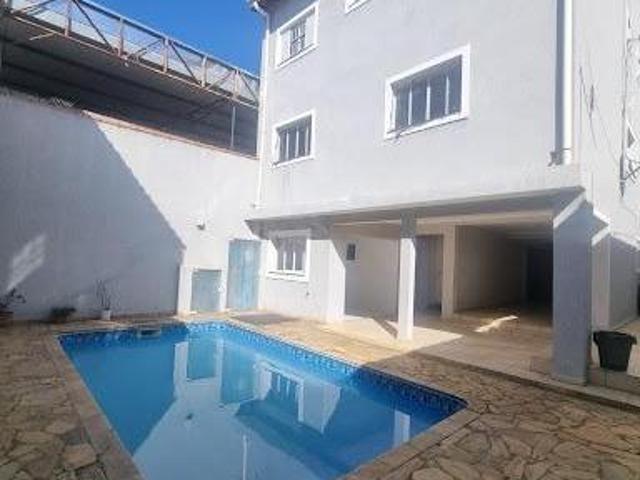 Sobrado 450m² no Jardim Adriana | 5 Dormitórios | 3 Suítes | Piscina | 5 Vagas
