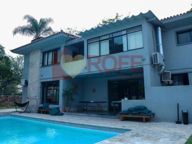 Sobrado 420m² Alto de Pinheiros com Piscina e 4 vagas OPORTUNIDADE!