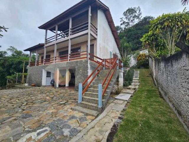 Sobrado 4 dorm. à venda, 323 m² R$ 1.600.000 Martim de Sá Caraguatatuba/SP