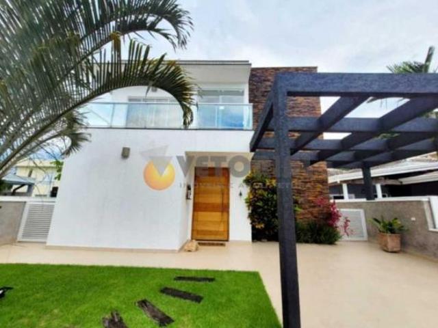 Sobrado 4 dormitórios, 353 m² por R$ 2.700.000 Costa Nova Caraguatatuba/S